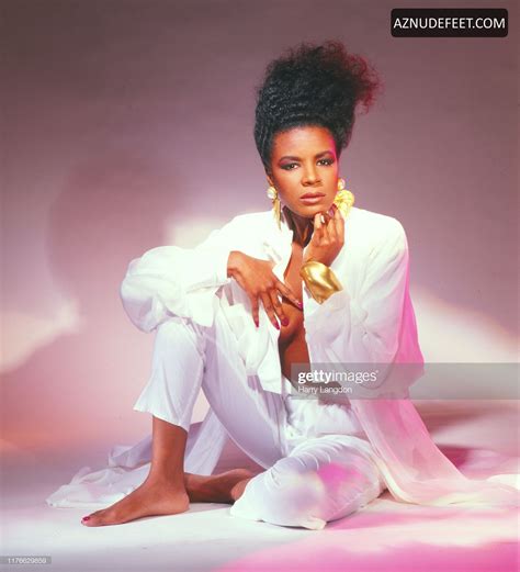 Angela Winbush Feet Aznudefeet