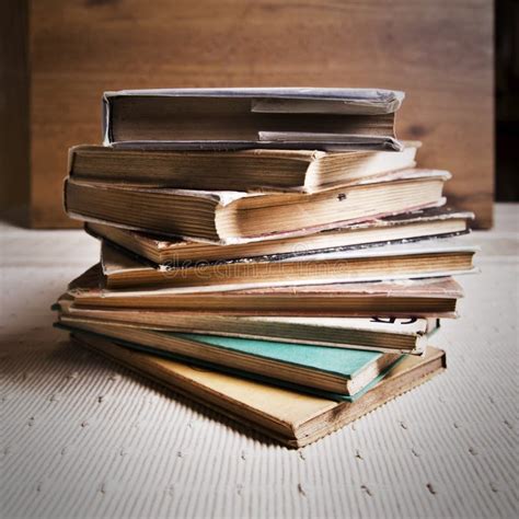 Pila Di Libri Fotografia Stock Immagine Di Antico Scuola 30902448