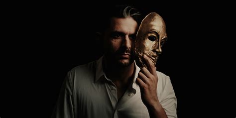 Elham Eshraghian Haakansson On Her Theatrical Debut With A Love Letter To The Nightingale