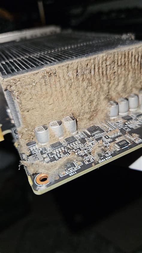 I Wondered Why My Rtx 2070 Gpu Fan Is Going Crazy I Guess I Found Out Why😅😂 R Computers