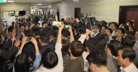 패스트트랙 놓고 여야 전면전현재 더불어민주당은