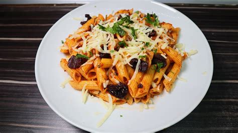 PENNE ARABIATA Arabiata Soslu Makarna Tarifi Acılı Makarna Sosu Tarifi