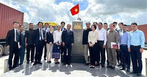 មន្រ្តីនិងទូតជប៉ុនរៀបចំគម្រោងធ្វើឱ្យប្រសើរឡើងច្រកទ្វារព្រំដែនអន្តរជាតិបាវិត ខេត្តស្វាយរៀង