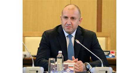 Румен Радев изказа съболезнования на близките на Ласка Минчева