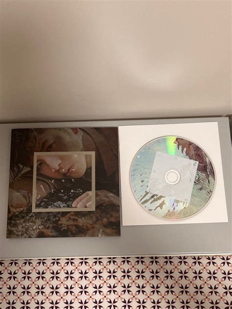 100全新 許廷鏗 Alfred 絕版 Negative Cd 大碟 興趣及遊戲 音樂、樂器 And 配件 音樂與媒體 Cd 及