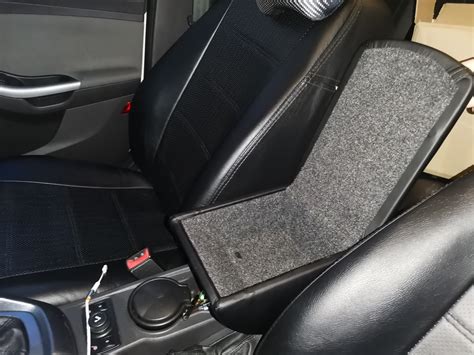 Подлокотник — Ford Focus III Hatchback, 1,6 л., 2013 года | аксессуары ...