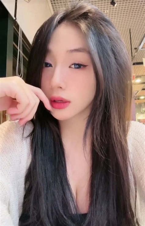 Nh Hot Tiktoker Tr N H Linh L Clip G Y S T