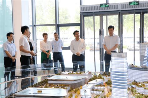 王笃波在新乡调研指导共青团工作青年创业红旗区