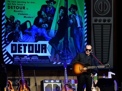 Elvis Costello Palladium Gig Review A Moving Tribute To His Late Father Ross Macmanus And