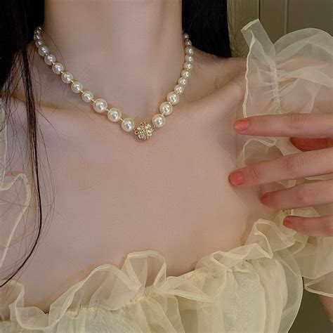 White Pearl Necklace Preeti