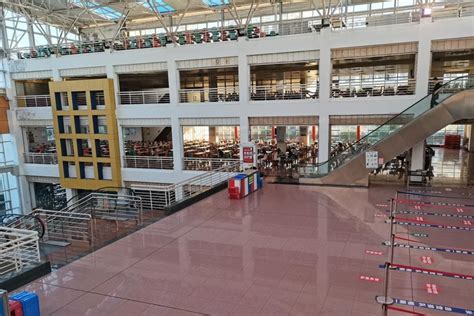 暨南大学珠海校区 商家中心 丫空间