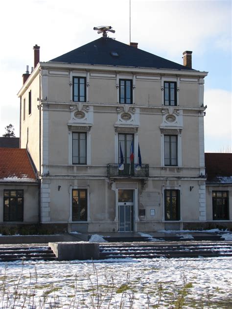 Photo à Tassin la Demi Lune 69160 L Hôtel de Ville Tassin la Demi