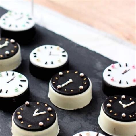 Oreo Cookie Clocks • Pint Sized Baker