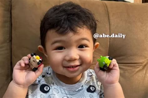 Siapa Nama Asli Abe Cekut Simak Profil Balita Menggemaskan Yang Curi