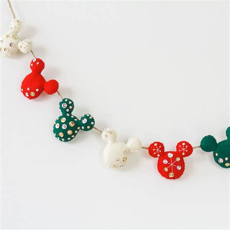 Make A Vintage Inspired Mickey Garland For The Holidays Disney News