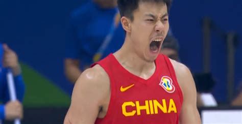 中国男篮崩溃一战！单节11比34狂输23分，崩盘输球到底谁承担责任腾讯新闻