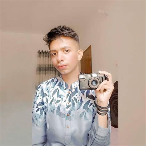 Jubaer Hossain💘🥹🪽󰟱 Jubaersadhin • Threads Say More