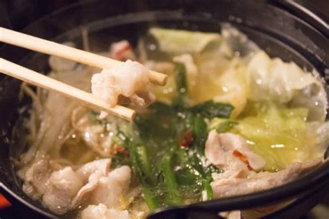 【もつ鍋お取り寄せ紹介】子供も食べれる秘伝のスープが美味しい！国産黒毛和牛のホルモンです まごやさ生活