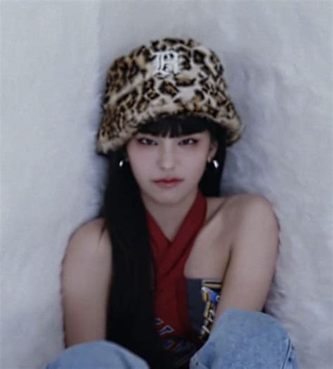 Pin By Coli On Itzy Itzy Kpop Girls Ulzzang Girl