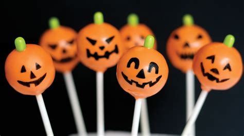Halloween Candy Wallpapers 21 Images Wallpapercat