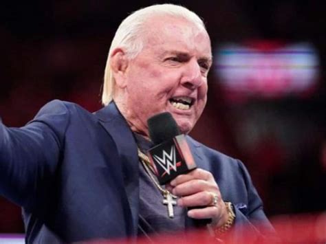 "Tu n'as jamais eu d'héritage !" Ric Flair répond à la diatribe du ...