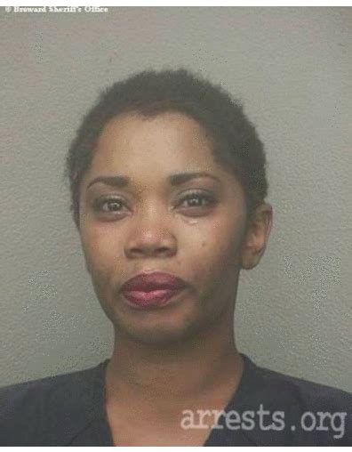 Porn Star Mugshots 18 Nsfw 𓂸 Fendi