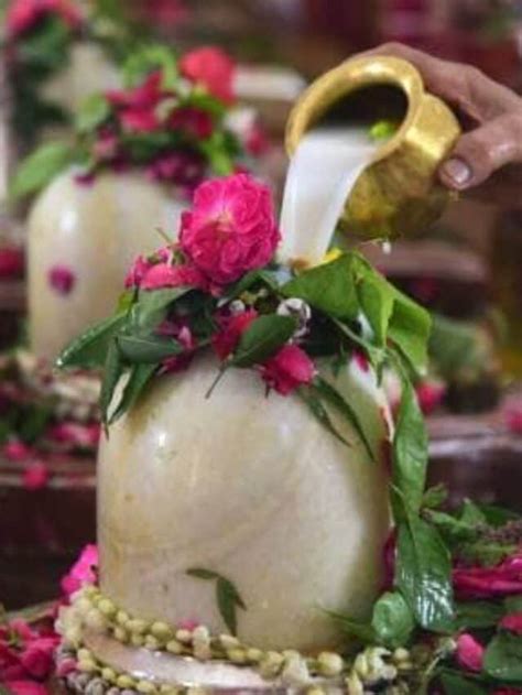 महाशिवरात्रि के दिन पूजा के दौरान रखें इन बातों का ध्यान