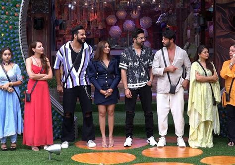 Bigg Boss Ott 2 Day 6 Bebika Dhurve Predicts Why Salman Khan Never