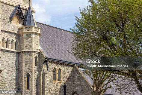Gereja Trinitas Kudus Dengan Gereja St Barnabas Ii Di Camden London