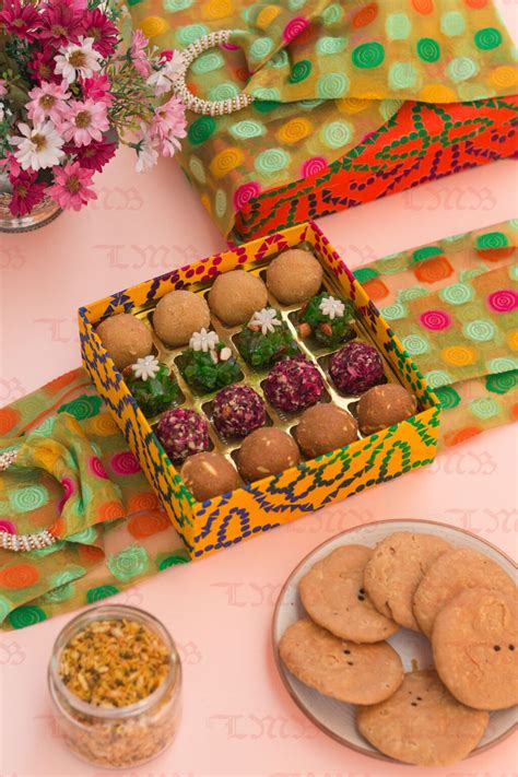 Jaipuri Assorted 16pc Laddu Box Jpr Lmb Sweets