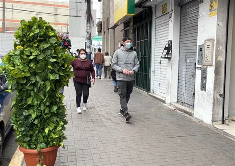 Bushman Prankscaring Everyone In Public Part 105 Practical Joke