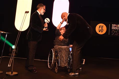 Sanjay Bhandari Receives Mbe Sport Industry Group