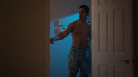 AusCAPS Michael Evans Behling Shirtless In The Manny