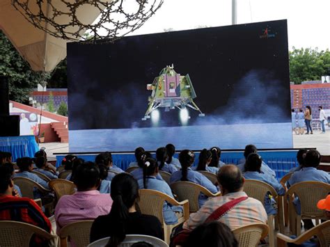 Pakistan Terms Indian Moon Landing ‘great Achievement