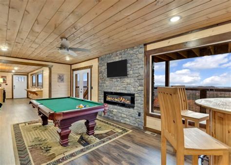 5 Bedroom Cabin With Pool And Stunning Views Infinity And Beyond