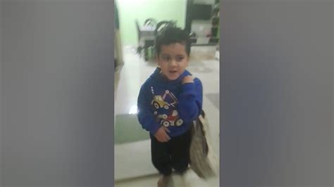 Mujhe Koi Nahin Dekhta Youtube