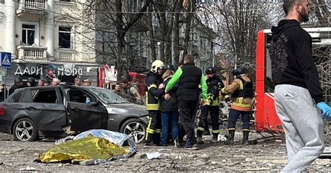 Війська Росії завдали ракетного удару по центру Сум загинуло