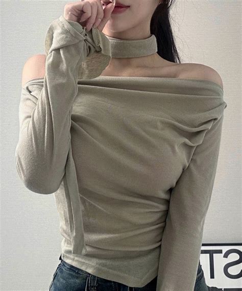[여리핏 가을신상] 입술넥 오프숄더 머플러세트 언발 크롭 긴팔티셔츠 에이블리