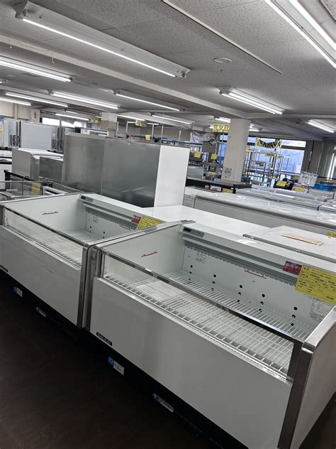平型オープンショーケース｜テンポス立川店