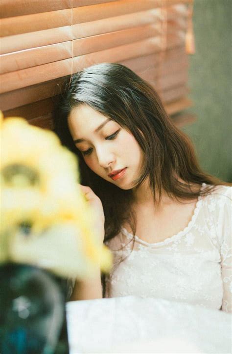接吻时，男人如何精准触动女人的“七寸”，让她爱你至深情感爱情激情