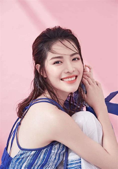 钟楚曦谈李现阚清子现艺谋钟楚曦大山谷图库