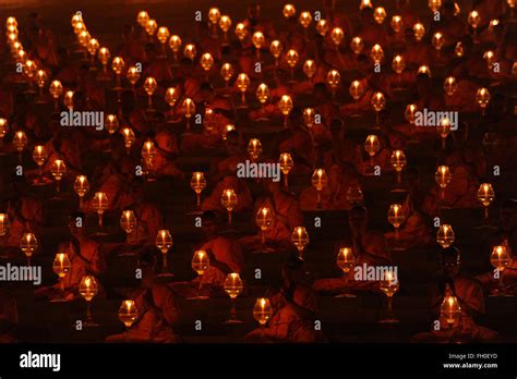 Pathum Thani Thailand 22nd Feb 2016 Thai Buddhist Monks Light