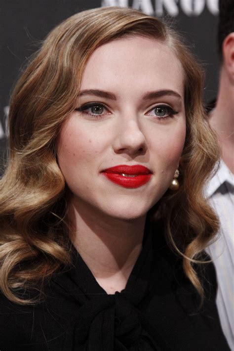 Lovely Red Lips Rscarlettjohansson