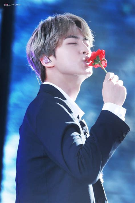 Джин из Bts наконец изменил свой ответ на вопрос Ты женишься на мне