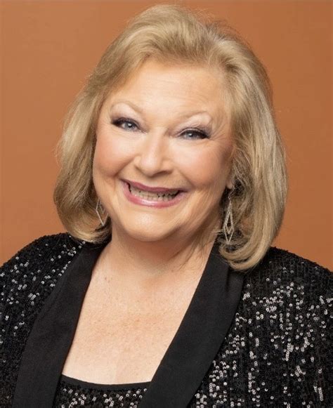 Traci Abbott The Young And The Restless Wiki Fandom