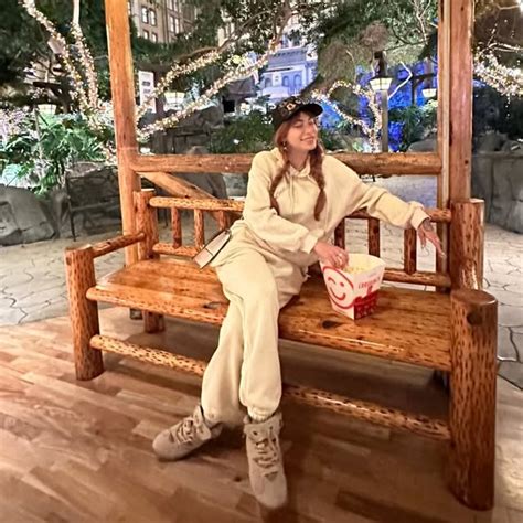 Rubí Sánchez Rubi Grey Butterfly On Threads