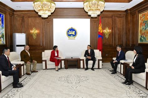 Хүнсний тухай хуульд нэмэлт өөрчлөлт оруулах тухай хуулийн төслийг өргөн мэдүүлэв Хүнсний