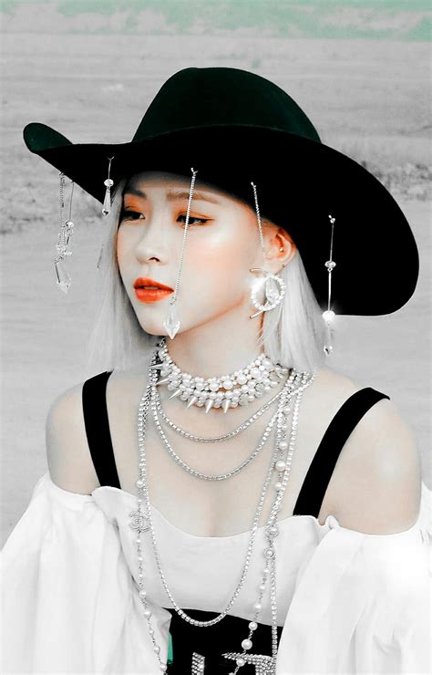 Pin By 🌟moonlight🌟 On Ryujinshin Ryujin Itzy Kpop Girls Kpop