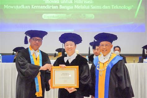 Andi Boediman Ajak Sivitas Fmipa Ugm Ciptakan Inovasi Yang Berkelanjutan Pada Rapat Senat