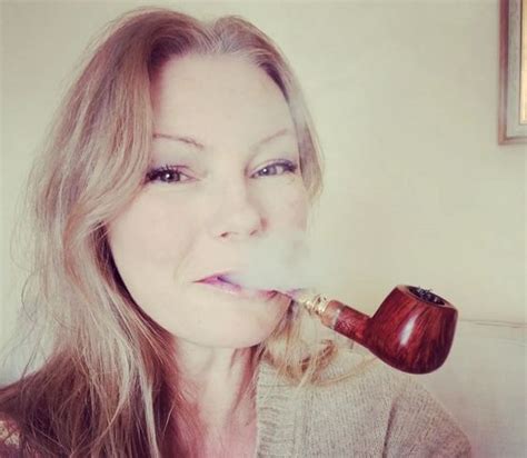 Girl Smoking Pipe Qatyshqina On Tumblr